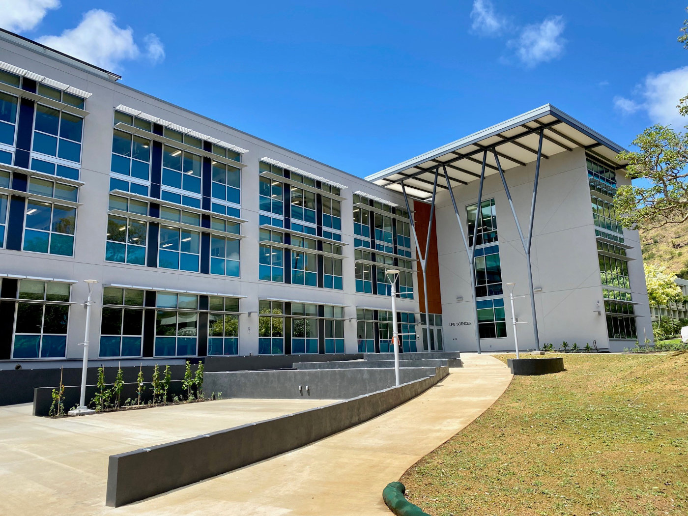 University of Hawaii Interior Design Case Study - Interior Showplace